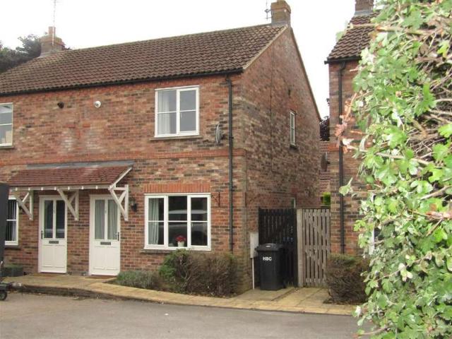 2 Bedroom Semi Detached House