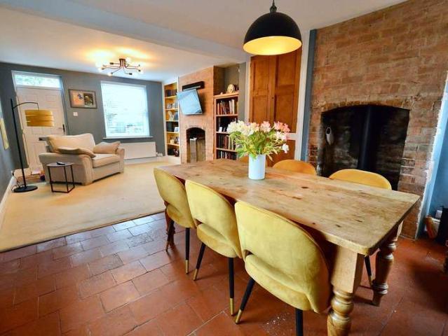 2 Bedroom Semi Detached House