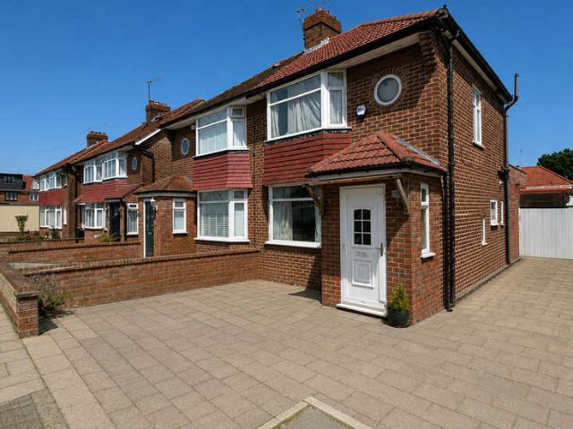 2 Bedroom Semi Detached House