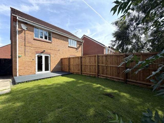 2 Bedroom Semi Detached House