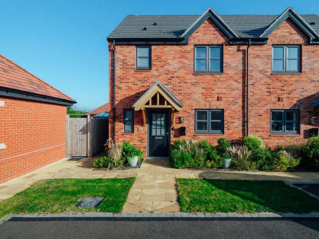 2 Bedroom Semi Detached House
