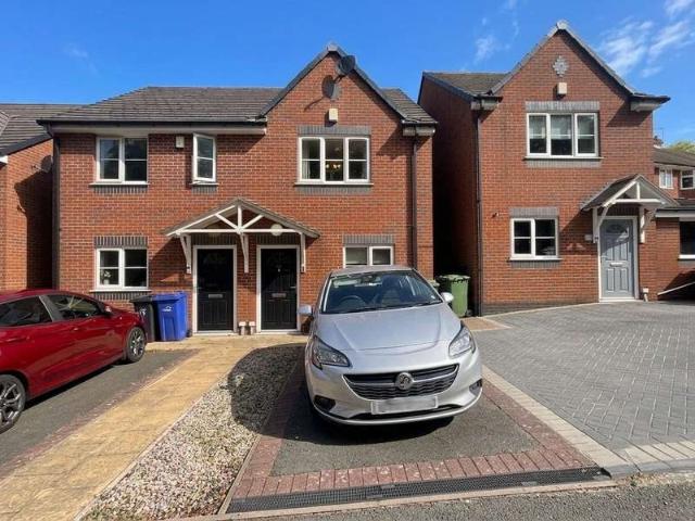 2 Bedroom Semi Detached House