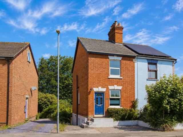 2 Bedroom Semi Detached House