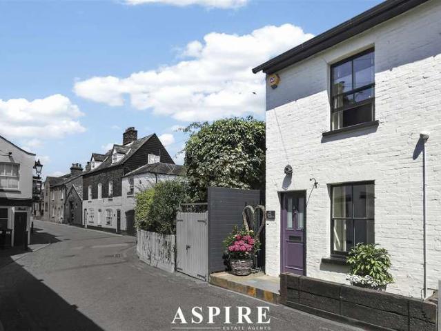 2 Bedroom Semi Detached House