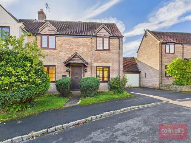 2 Bedroom Semi Detached House