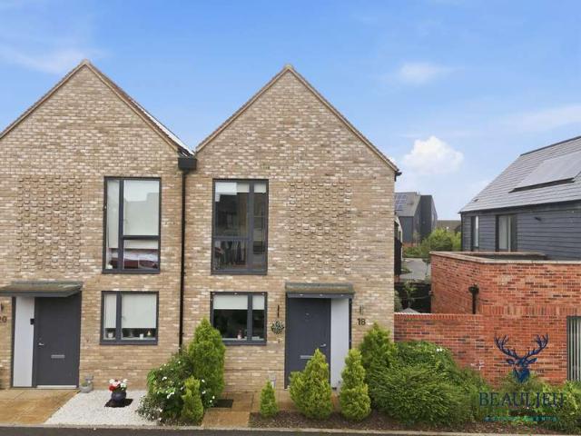 2 Bedroom Semi Detached House
