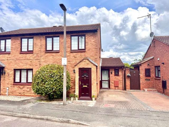 2 Bedroom Semi Detached House