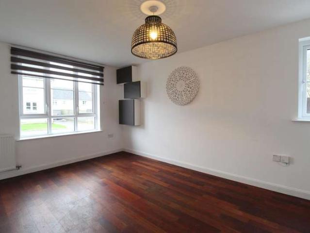 2 Bedroom Semi Detached House