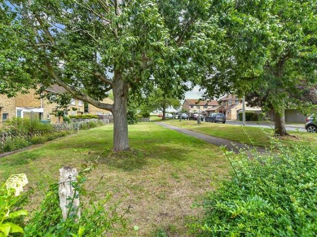 2 Bedroom Semi Detached House