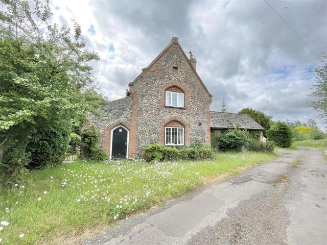 2 Bedroom Semi Detached House