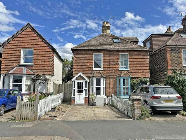 2 Bedroom Semi Detached House