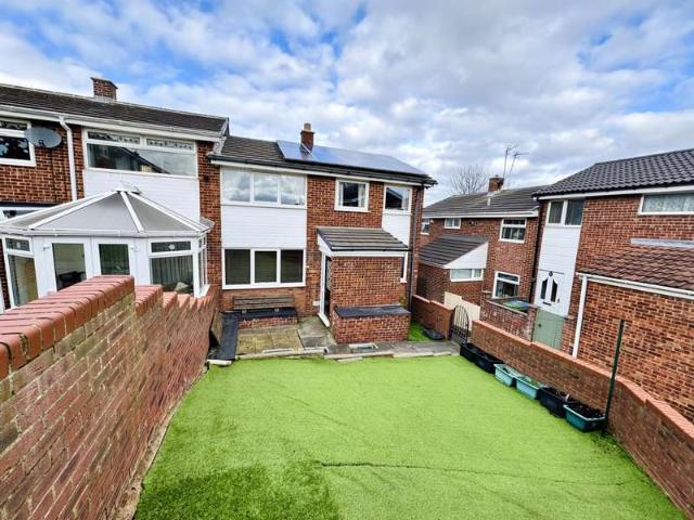 2 Bedroom Semi Detached House