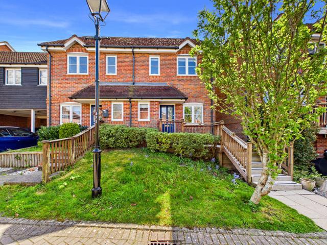 2 Bedroom Semi Detached House