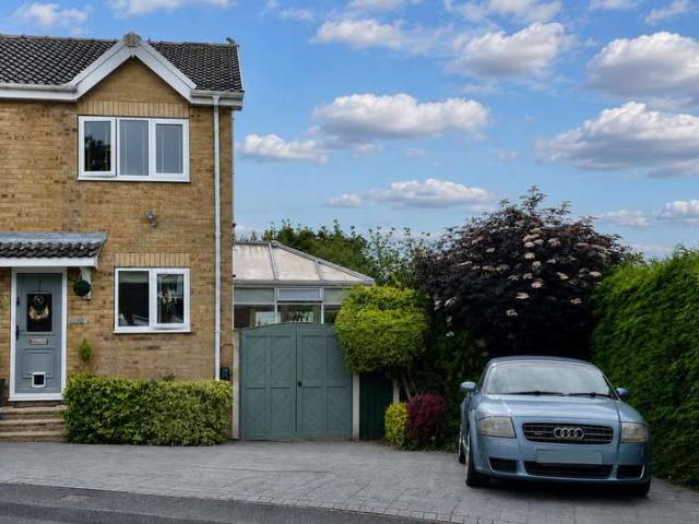 2 Bedroom Semi Detached House