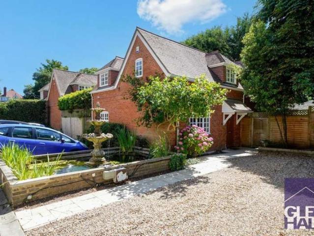 2 Bedroom Semi Detached House