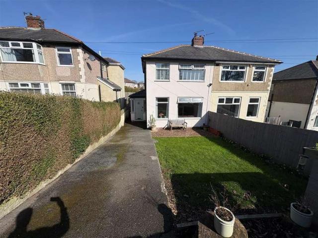 2 Bedroom Semi Detached House