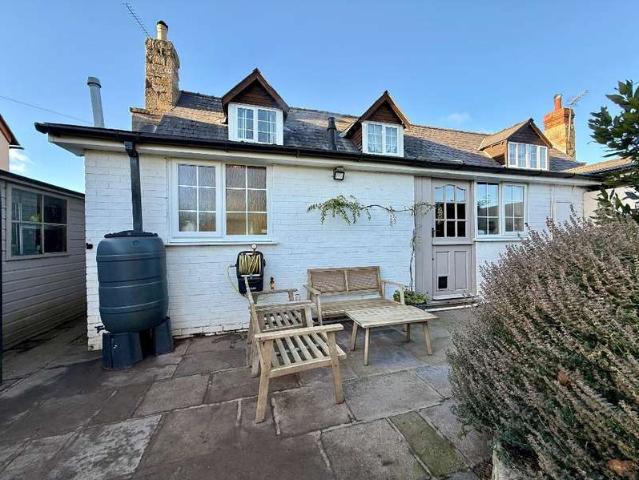 2 Bedroom Semi Detached House