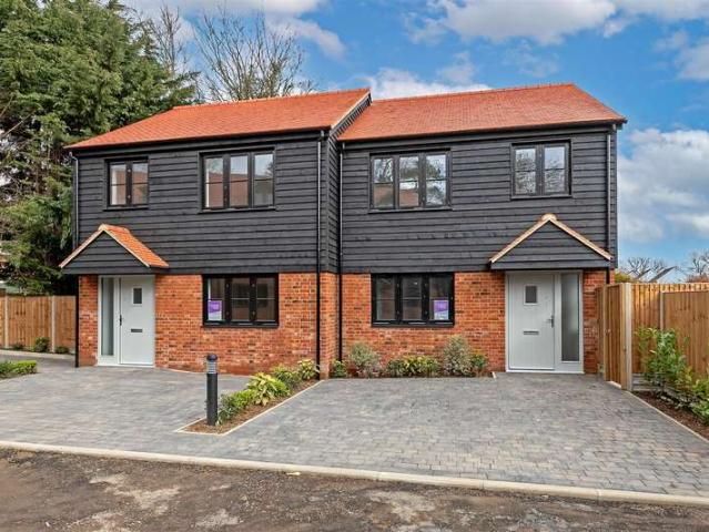 2 Bedroom Semi Detached House