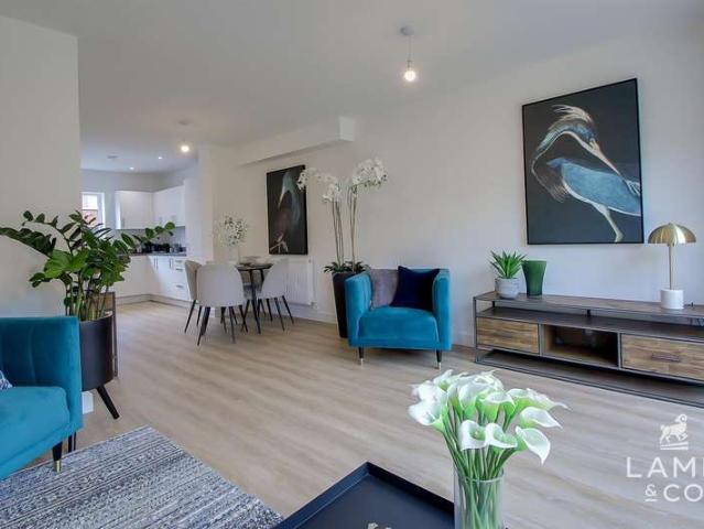 2 Bedroom Semi Detached House