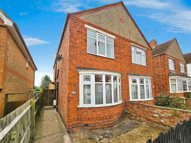 2 Bedroom Semi Detached House