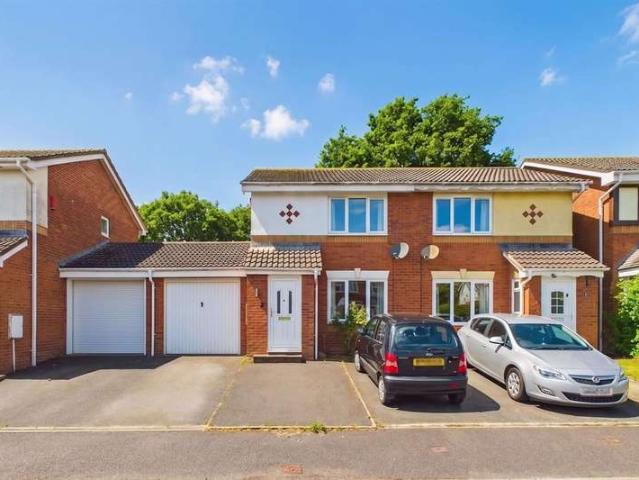 2 Bedroom Semi Detached House