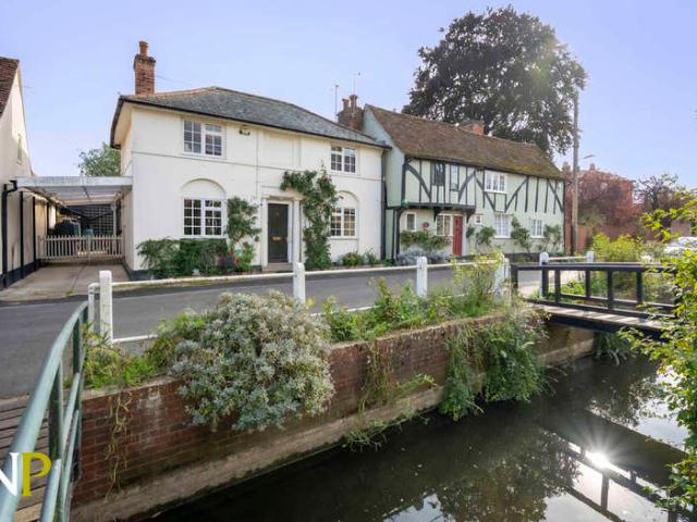 2 Bedroom Semi Detached House
