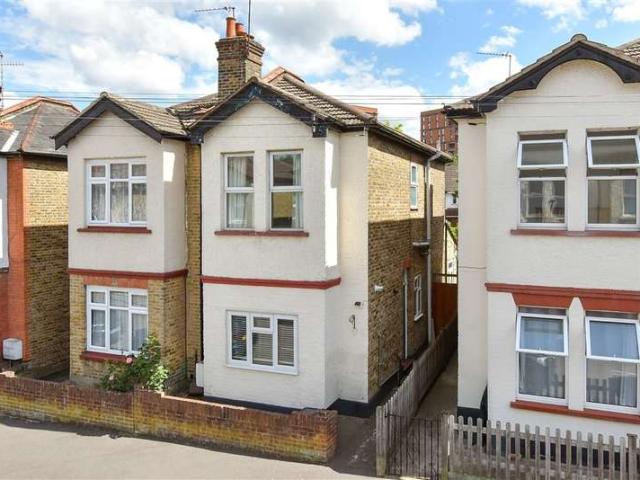 2 Bedroom Semi Detached House