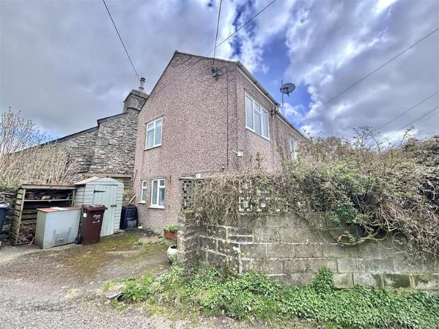 2 Bedroom Semi Detached House