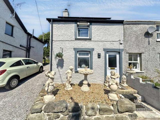 2 Bedroom Semi Detached House