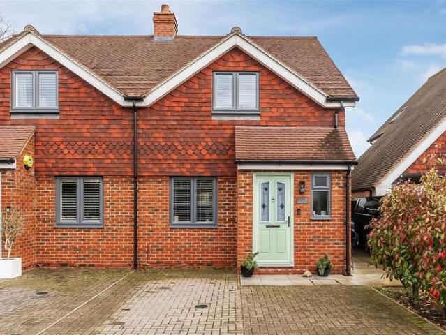 2 Bedroom Semi Detached House