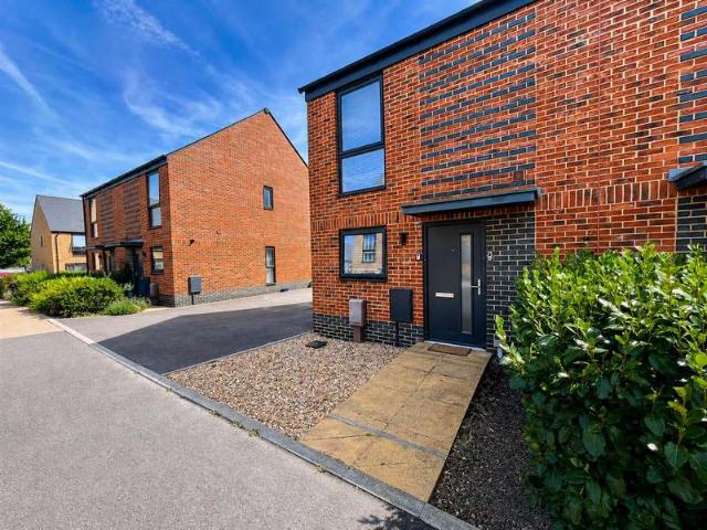 2 Bedroom Semi Detached House