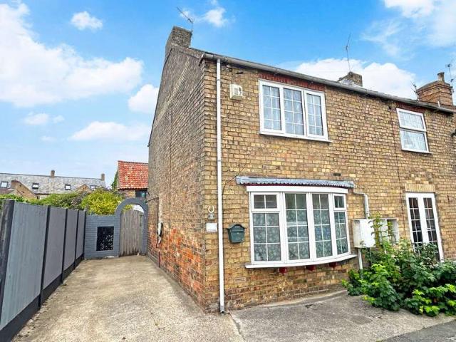 2 Bedroom Semi Detached House