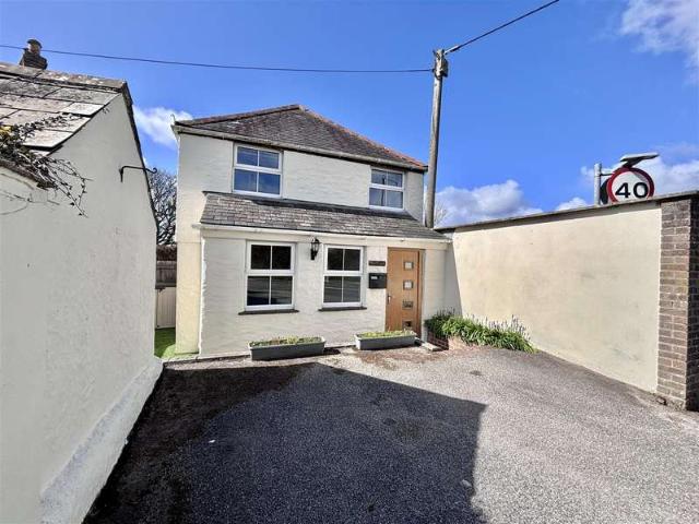 2 Bedroom Semi Detached House