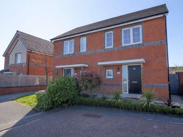 2 Bedroom Semi Detached House