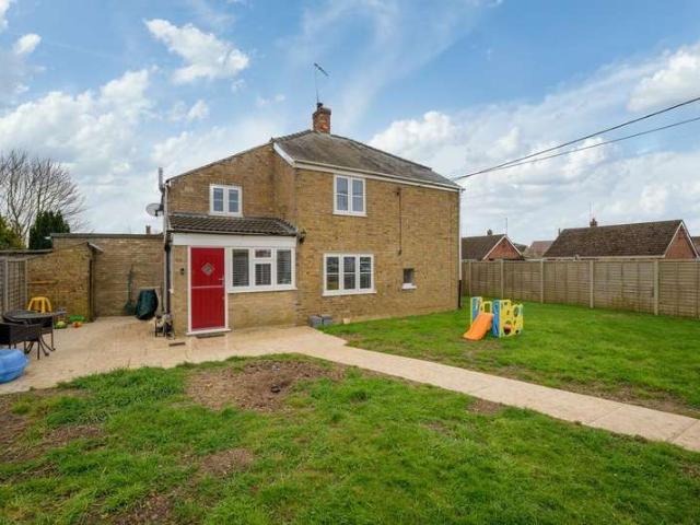 2 Bedroom Semi Detached House