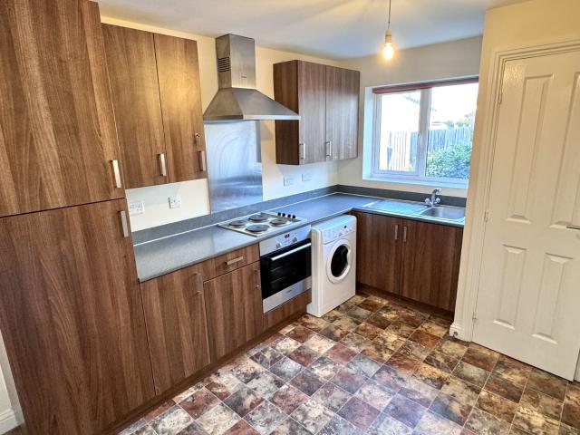 2 bedroom Semi Detached House
