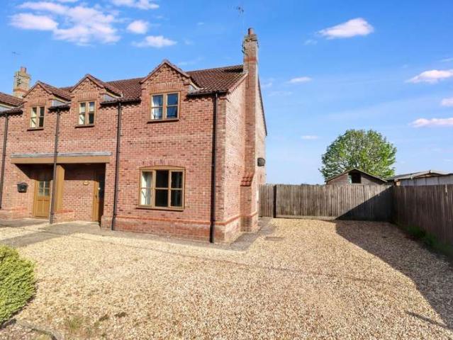 2 Bedroom Semi Detached House