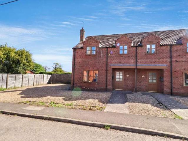 2 Bedroom Semi Detached House