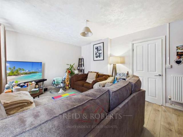 2 Bedroom Semi Detached House
