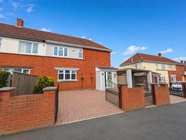 2 Bedroom Semi Detached House