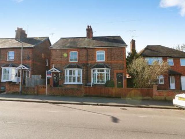 2 bedroom Semi detached house To Let
