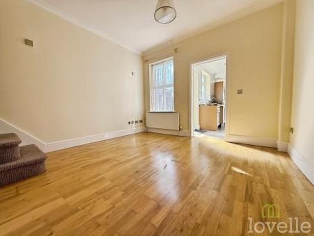 2 bedroom Semi detached house To Let