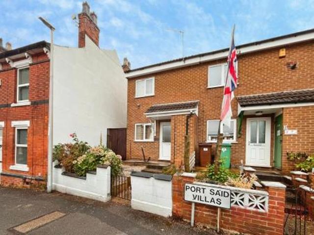2 bedroom Semi detached house To Let