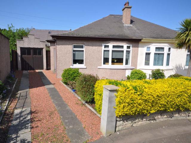 2 Bedroom Semi Detached House To Let in Edinburgh, EH7