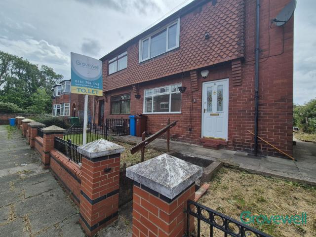 2 bedroom Semi detached house to let West Bank, Openshaw, Manchester