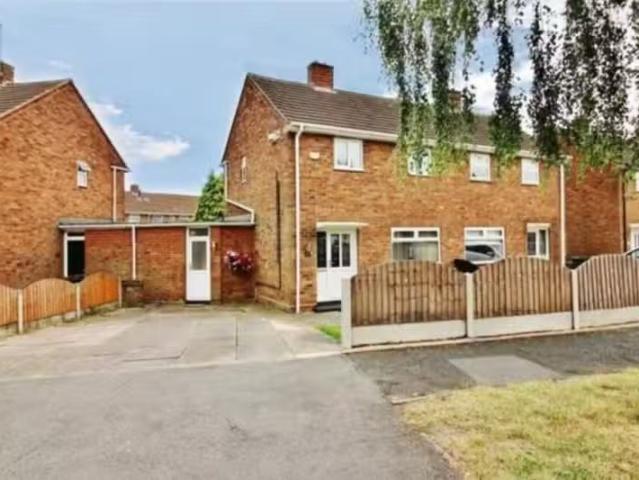2 bedroom Semi Detached House to rent, Moathouse Lane East, We.