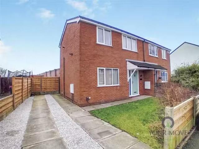 2 bedroom Semi Detached House to rent, Brackley Street, Worsle.