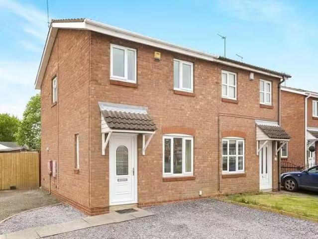 2 bedroom Semi Detached House to rent, Gibson Road, Perton, WV.