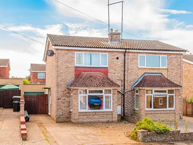 2 Bedroom Semi Detached House To Rent In Meadow Walk, Higham Ferrers, Rushden, NN10