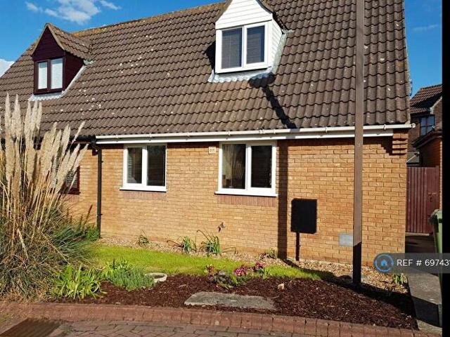 2 Bedroom Semi Detached House To Rent In Nelson Close, Crownhill, Milton Keynes, MK8